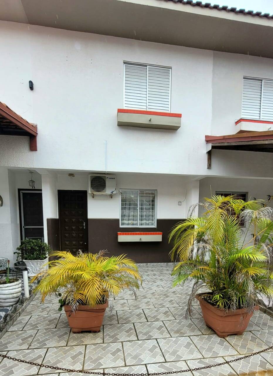 SOBRADO 90 M² - BALNEÁRIO IPACARAÍ - MATINHOS - 463S