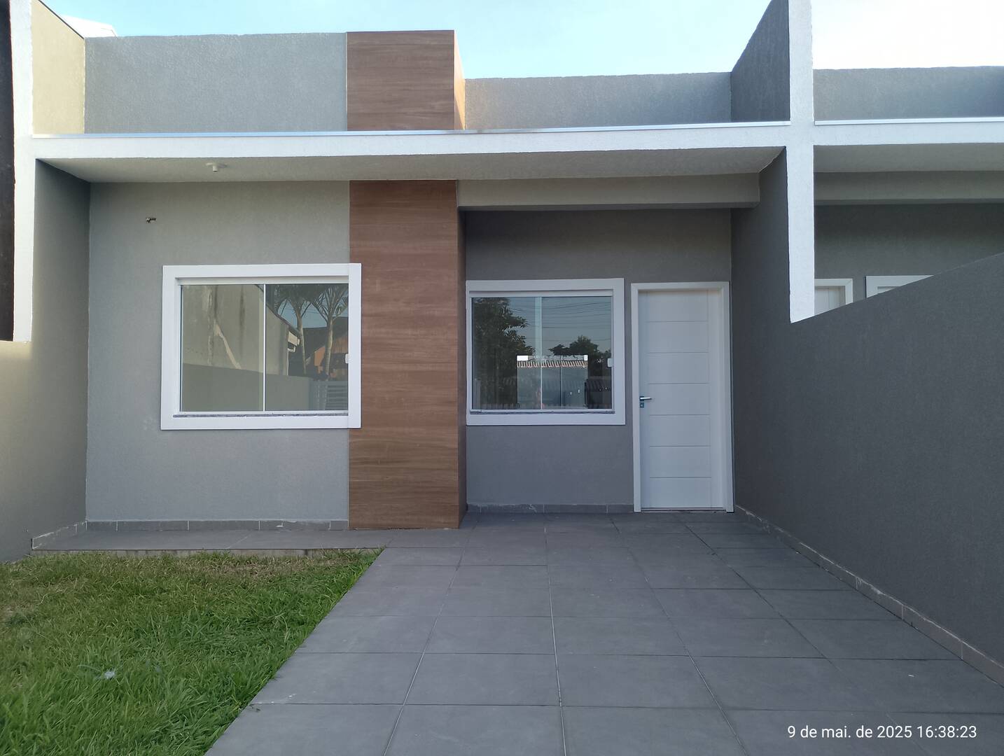 RESIDÊNCIA 83M² - BALNEÁRIO IPACARAÍ - MATINHOS - 2343R